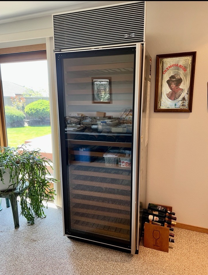 Sub-Zero Full Size Wine Cooler Series 430. Recently Serviced & Working ...