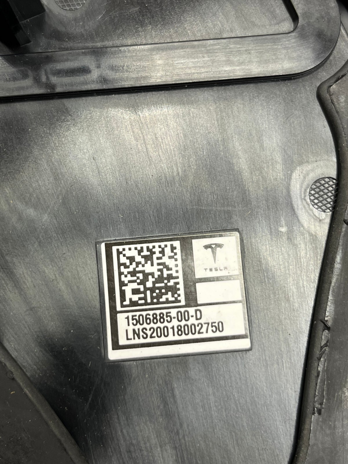 Tesla Model Y Exterior Left B-Pillar with Camera 2020 -2021 1506885-00 ...