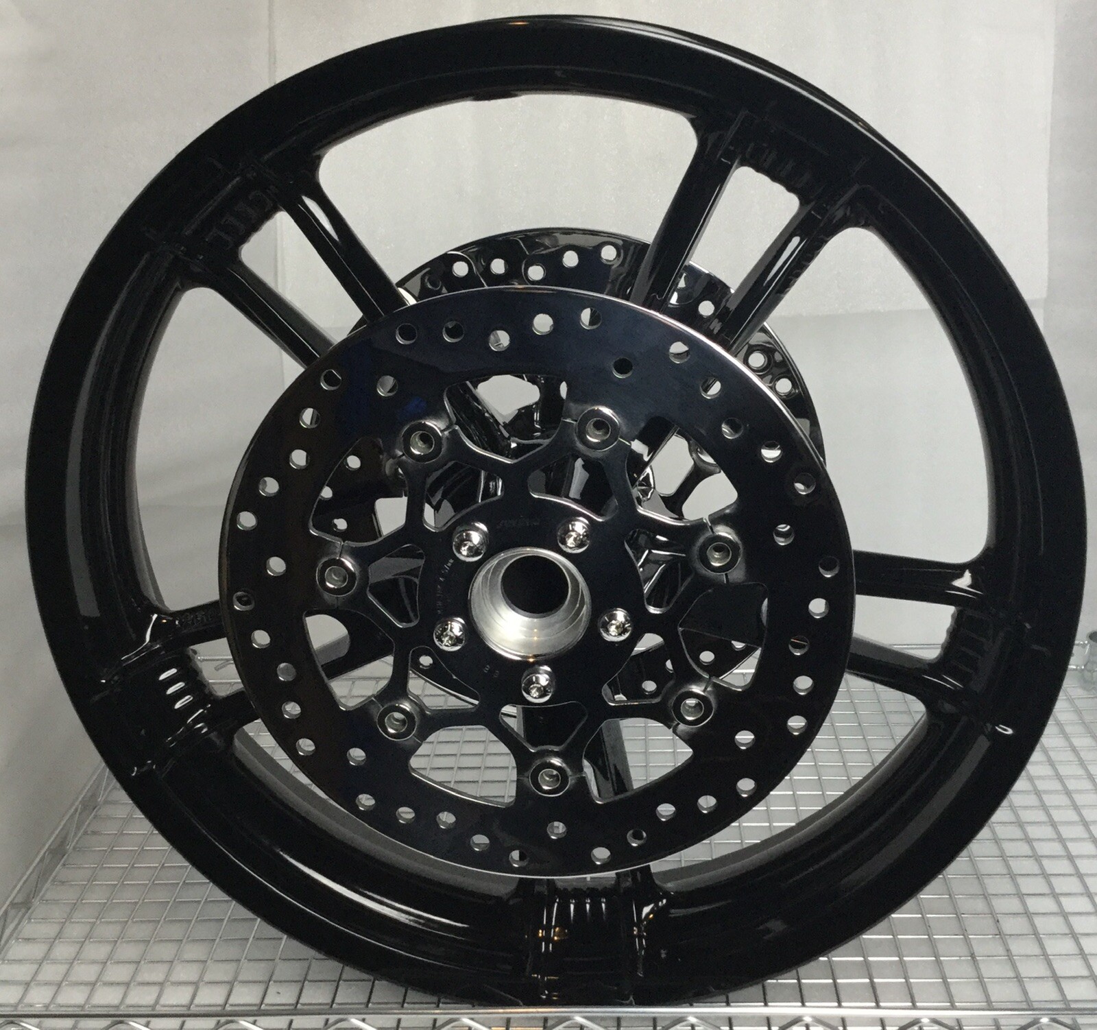 Harley FRONT FREEWHEELER FLRT Glass Black Wheel 2014 -23 tri glide Rim ...
