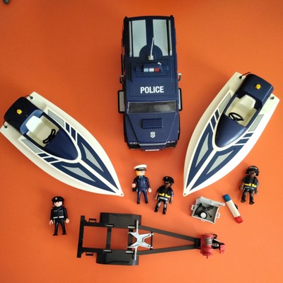 Playmobil 5187 Police Van 2 Speed Boats Trailer 4 Figures Police People ...