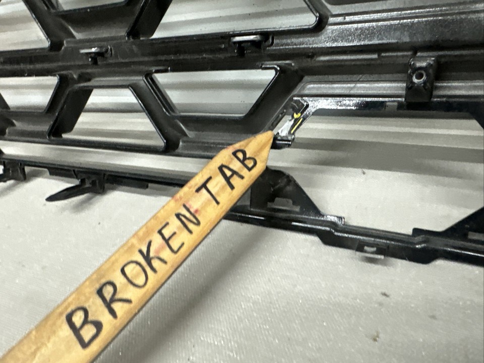 2022-2023 Toyota Tundra OEM Front Grille | 53101-0C200 / 53101-AN010