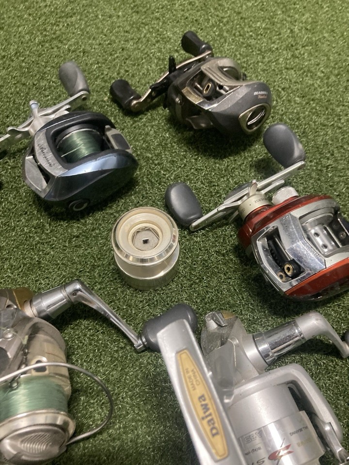 Lot Of 9 Fishing Reels Spinning & Bait Cast Shimano Daiwa Quantum ...