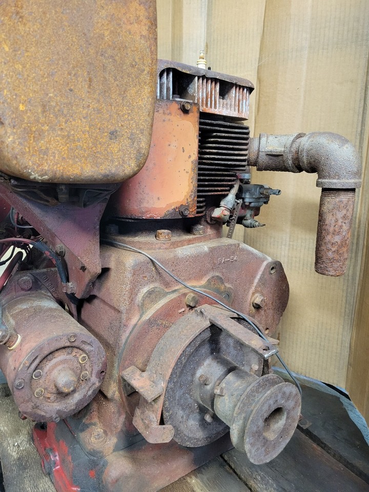 Wisconsin Model AGND Engine Spec # 347296 With Fuel tank Needs Magneto ...