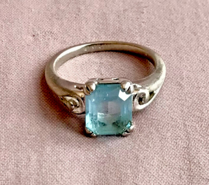 Vintage Avon Blue Ice Ring Emerald Cut Faux Topax Siz… - Gem
