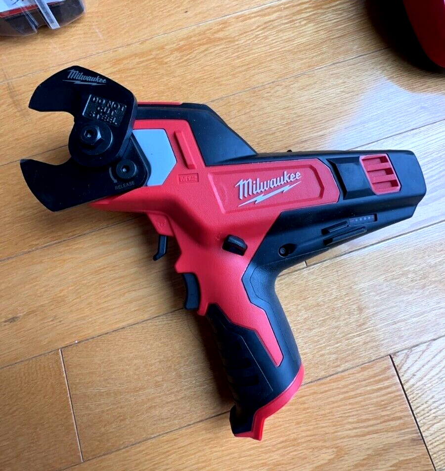 NEW Milwaukee 2472-20 M12 Cordless 600 MCM Cable Cutter Bundle Kit ...