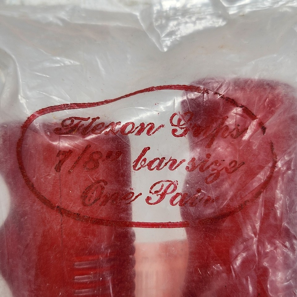 VINTAGE HUNT WILDE FLEXON RED BICYCLE BIKE GRIPS ORIGINAL 7/8" BAR SIZE ...