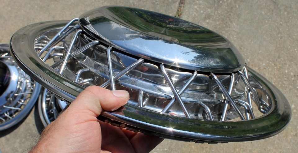 Real Nice Lyons Set 4 Wire Wheel Spoked Hubcaps 1950s Studebaker 51 52 ...