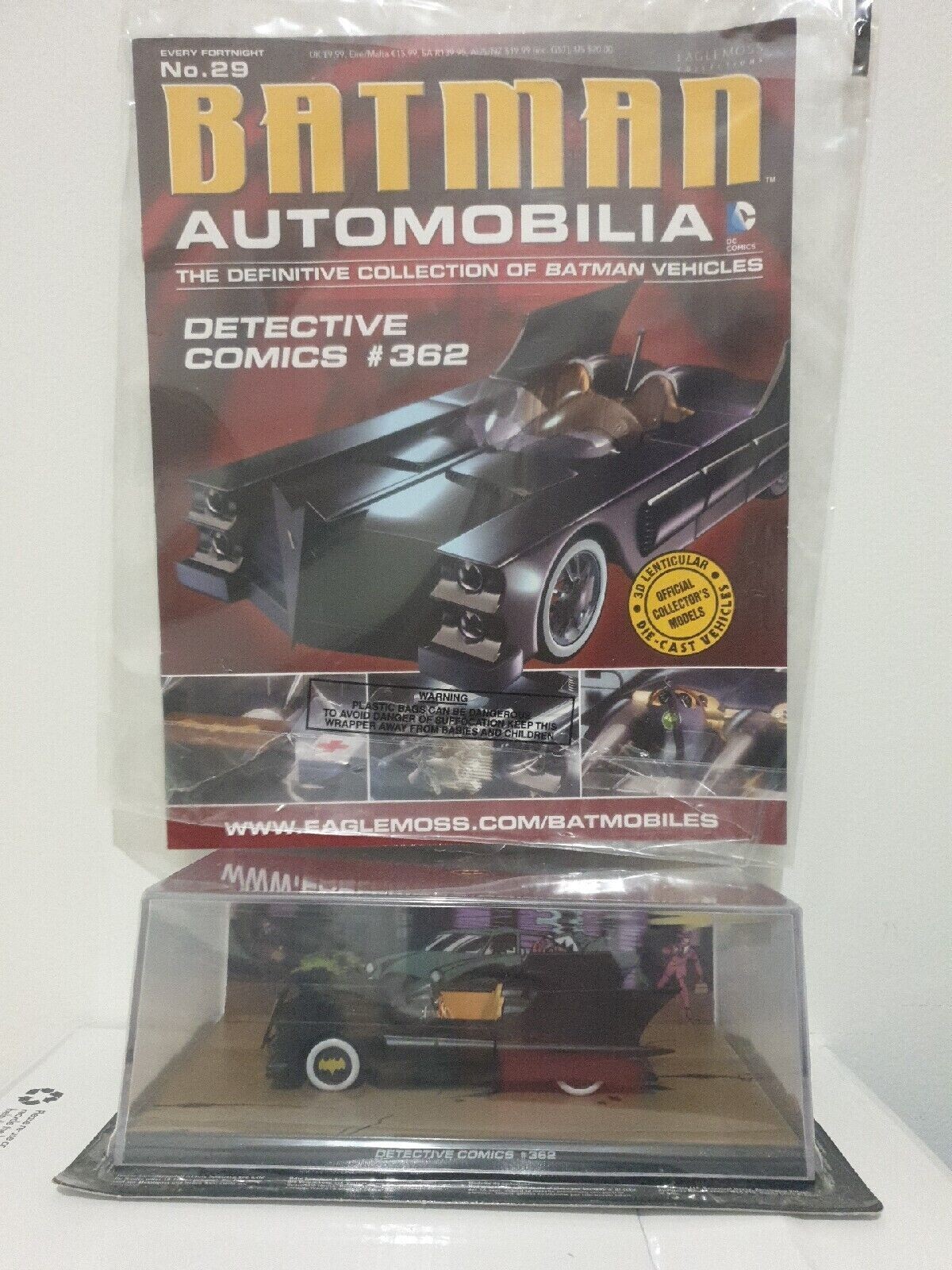 EAGLEMOSS BATMAN AUTOMOBILIA #29 DIE-CAST 1:43 BATMOBILE IN CASE WITH ...