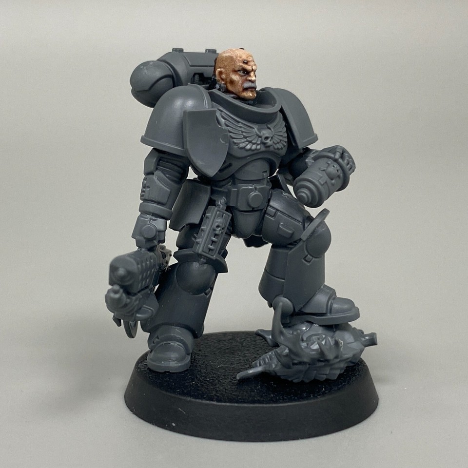 1 PAINTED SPACE MARINE HEAD WARHAMMER 40K PRIMARIS CAPTAIN LIEUTENANT ...