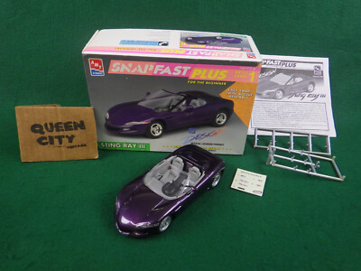 AMT Chevrolet Corvette Sting Ray III concept car 1/25 scale model kit ...