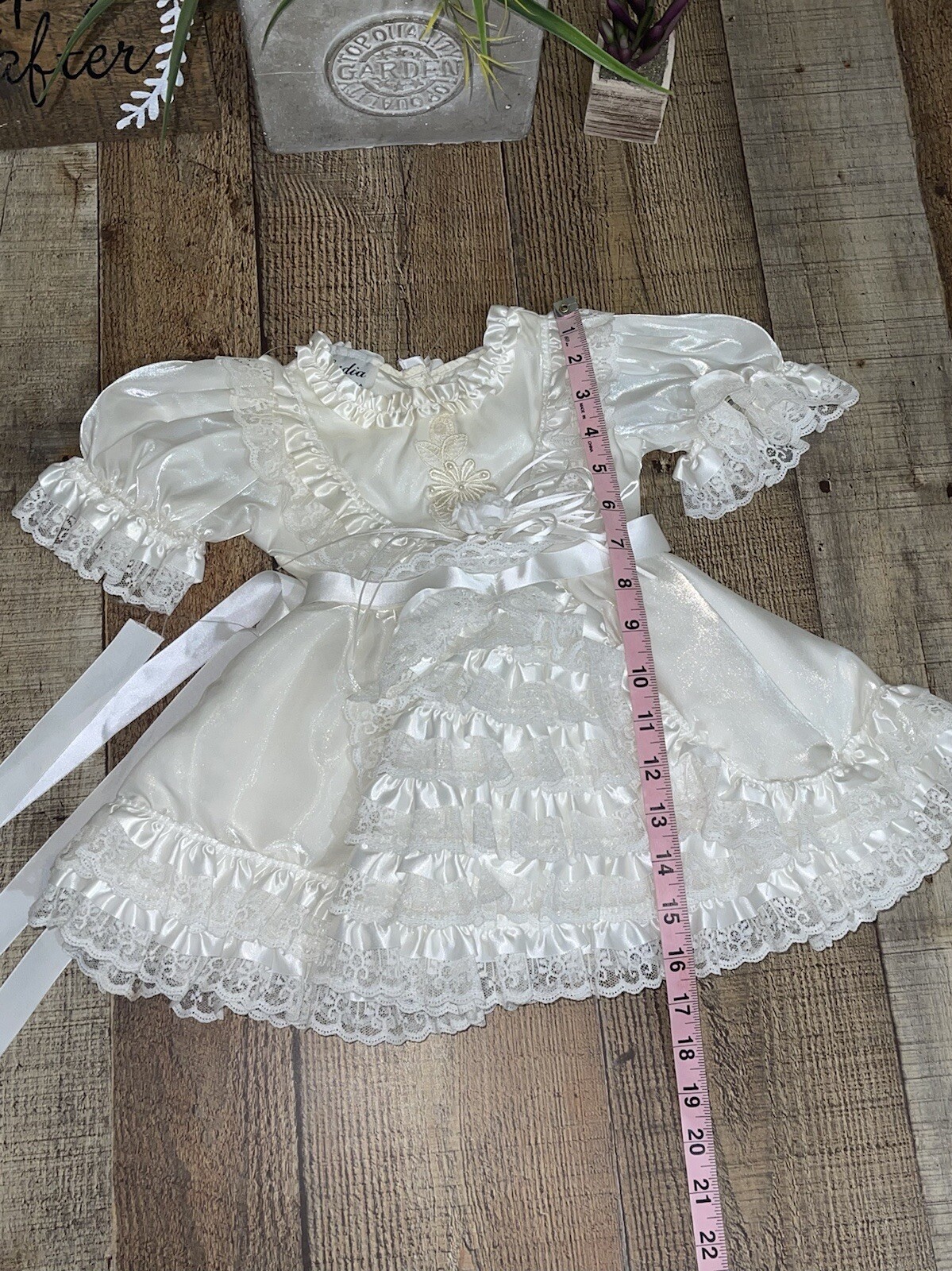 Frilly Girl Vintage Lydia - Beautiful Lace Cream ruff… - Gem