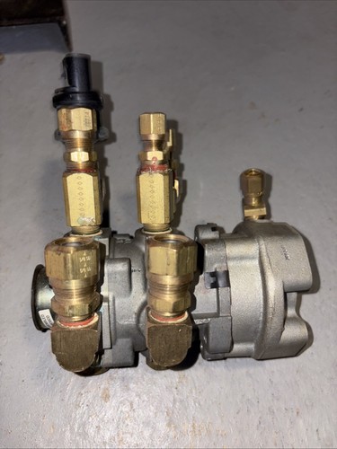 Bendix E-6 Series NPT Foot Brake Valve P/N 286171N | eBay