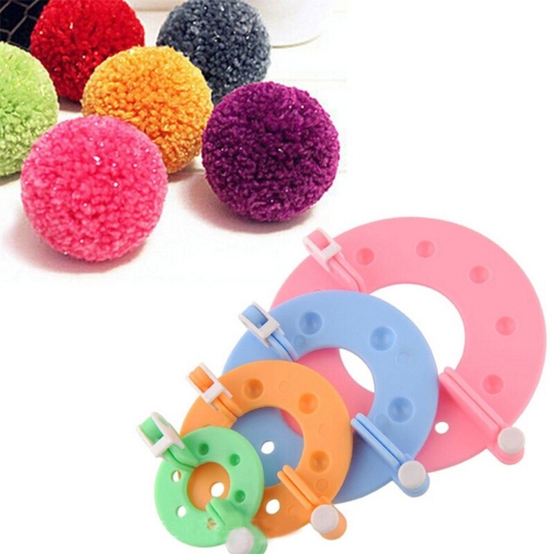 Easy to Make Fluff Ball Maker Fluff Ball Bobble Weavers Craft Knitting ...