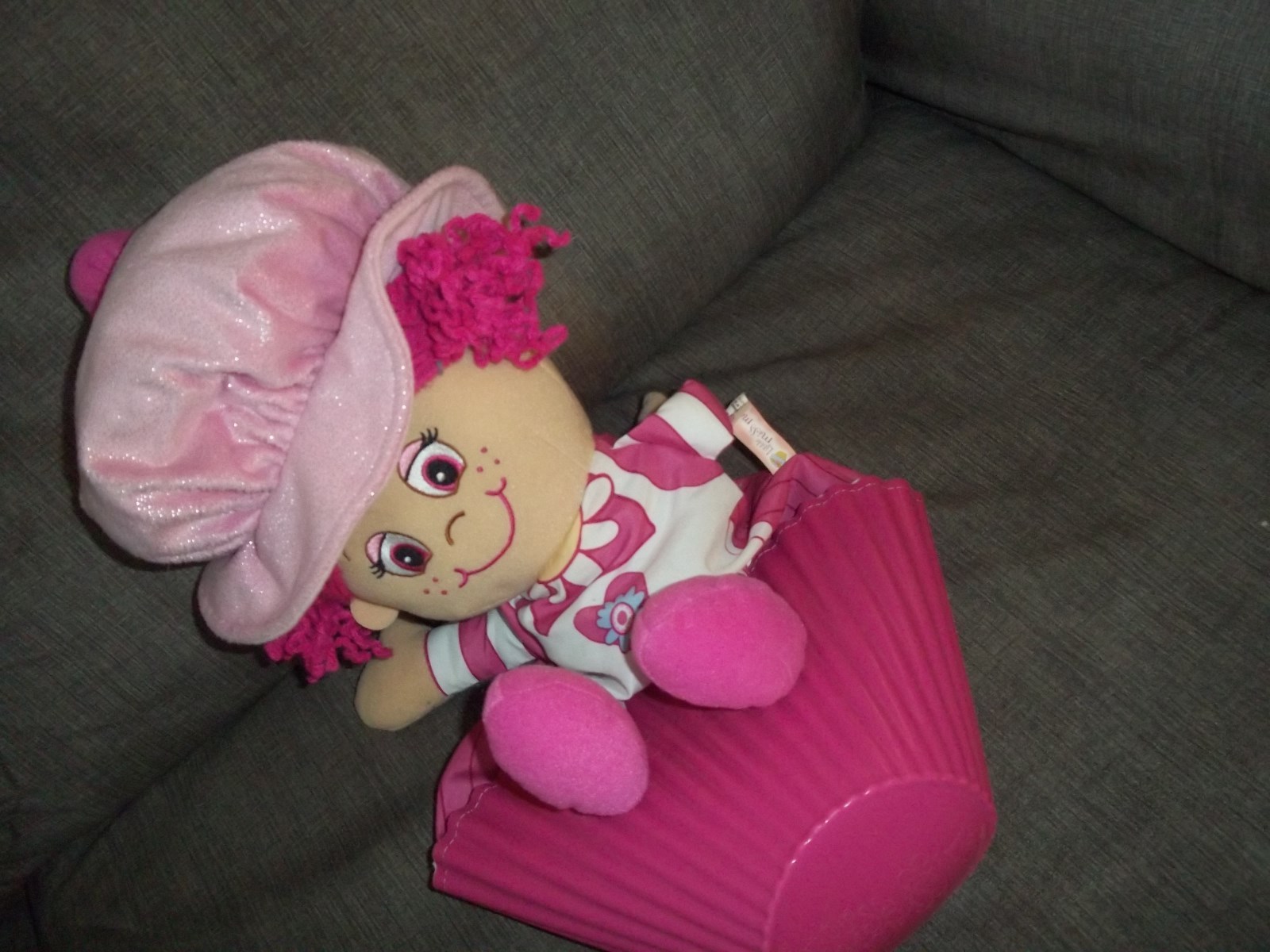 LITTLE MISS MUFFIN PLUSH DOLL FIGURE CUPCAKE BAKERS GIRL DOLL 2011 ...