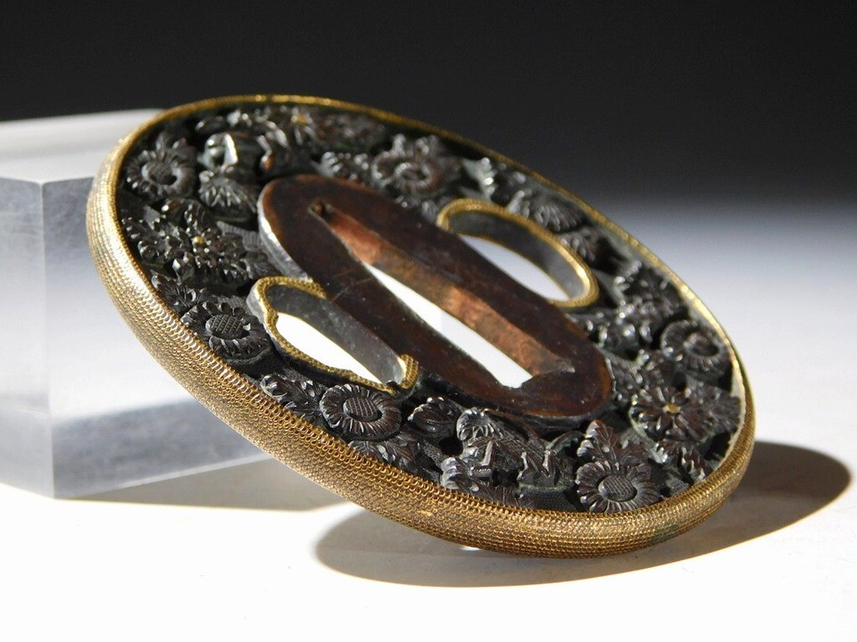 Mino School Black Mantis & Chrysanthemums Kinko Tsuba Edo original ...