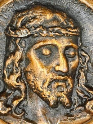 Statues & Figures - Wall Plate Plaque