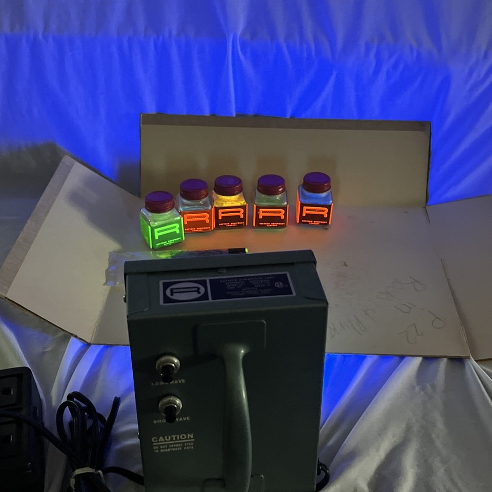 Raytech Ultraviolet Equipment Model LS-7 Kit 115V | eBay