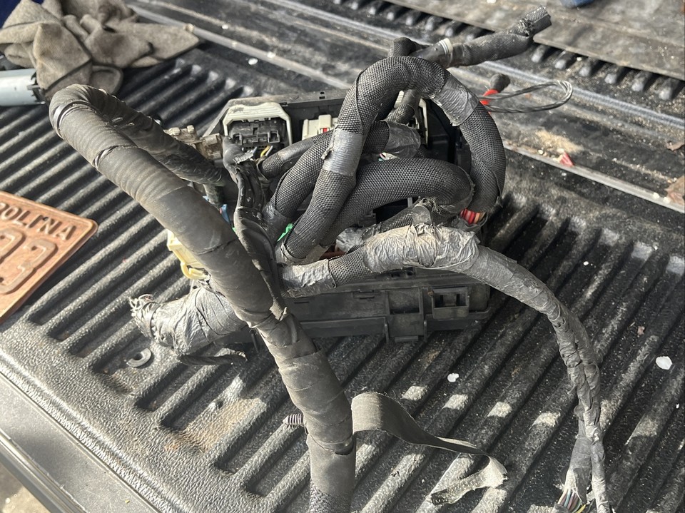 2007 Dodge Ram 1500 2500 TIPM Integrated Power Module Fuse Box OEM ...