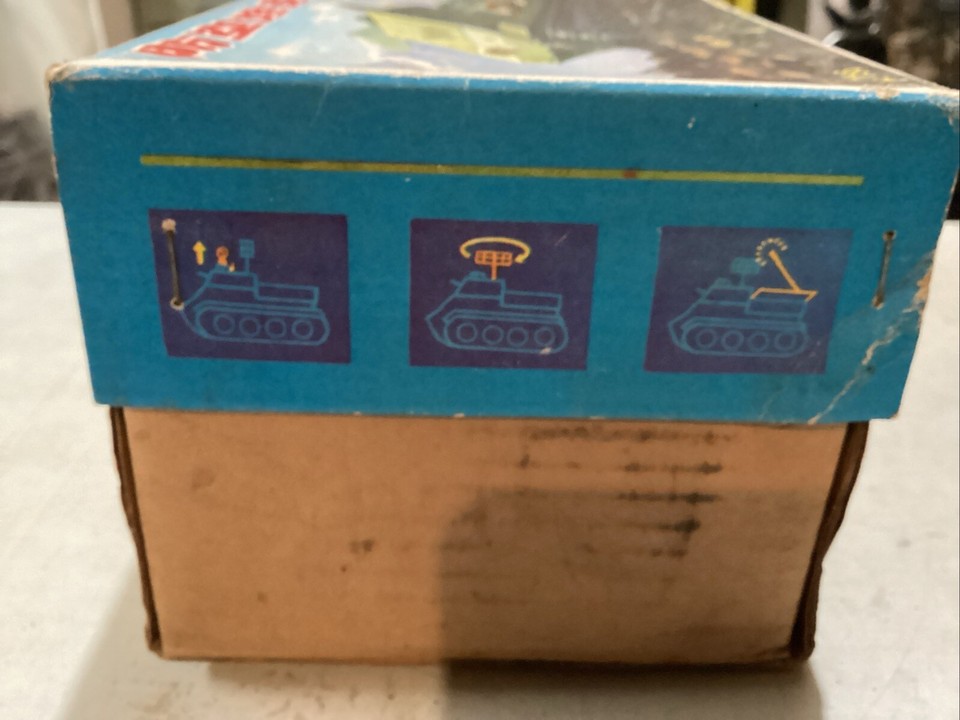 Vintage Gyro Action Anti-Aircraft Tin Tank Battery Operated Toy in Box ...