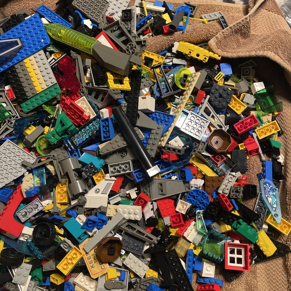 LEGO Collection Bulk Lot 9pounds Mixed Legos Bricks Vintage Space ...