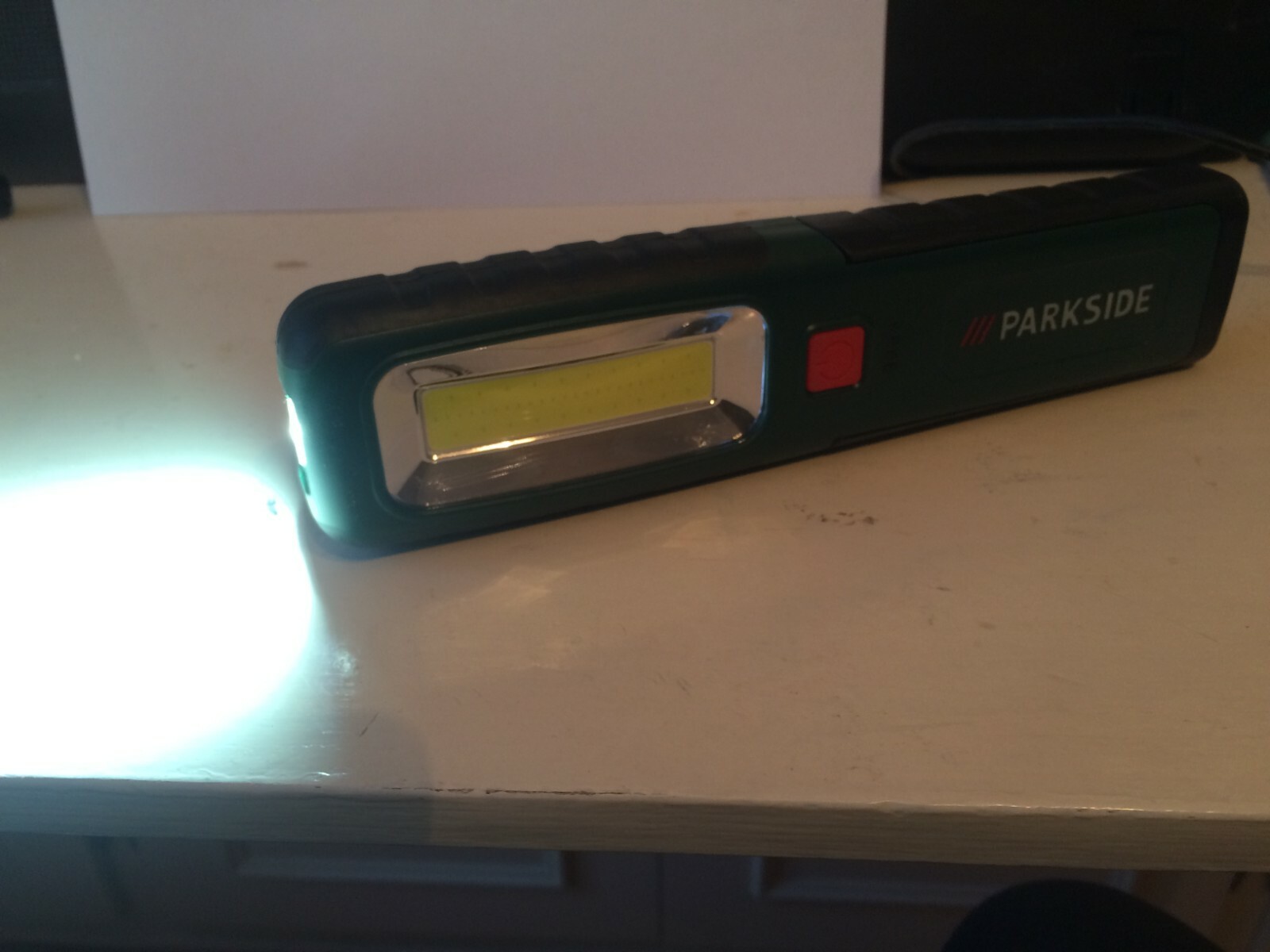 Parkside© Lampe Portative Sans Fil 3 Modes - LED - UV ou Poche Avec ...