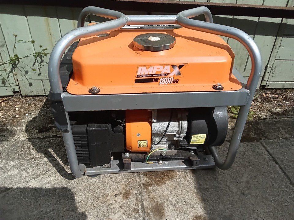impax 1800 watt inverter compact generator excellent condition | eBay UK
