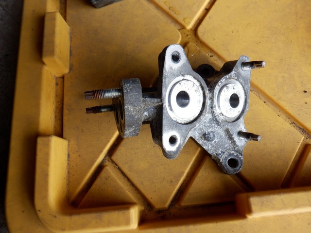 15710-31060 Toyota Cooler ASSY Oil 1571031060 Genuine OEM Part for sale ...