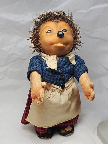Vintage STEIFF 1950s Mucki Micki Girl Apron, buttons, German Hedgehog ...