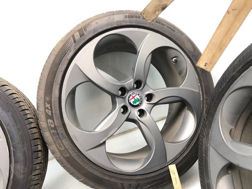2017-2021 ALFA ROMEO GIULIA WHEELS RIMS TIRES 18" SET X4 OEM #NOTE. | eBay
