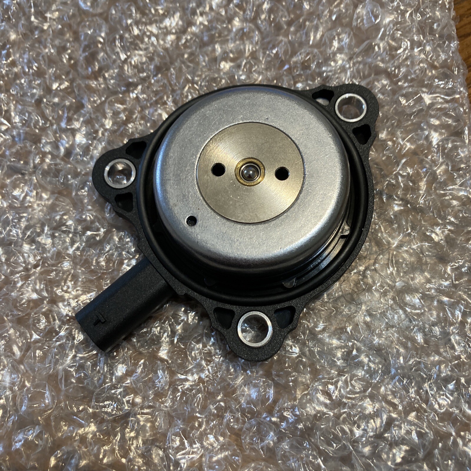 Camshaft Adjuster Magnet Solenoid 2761560790 For Mercedes-Benz AMG ...