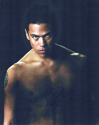 Chaske Spencer Twilight New Moon autographed photo signed 8x10 #1 Sam ...