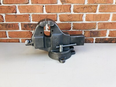 VINTAGE RARE Ridgid BENCH VISE ANTIQUE COLLECTIBLE HARDWARE TOOL SWIVEL ...