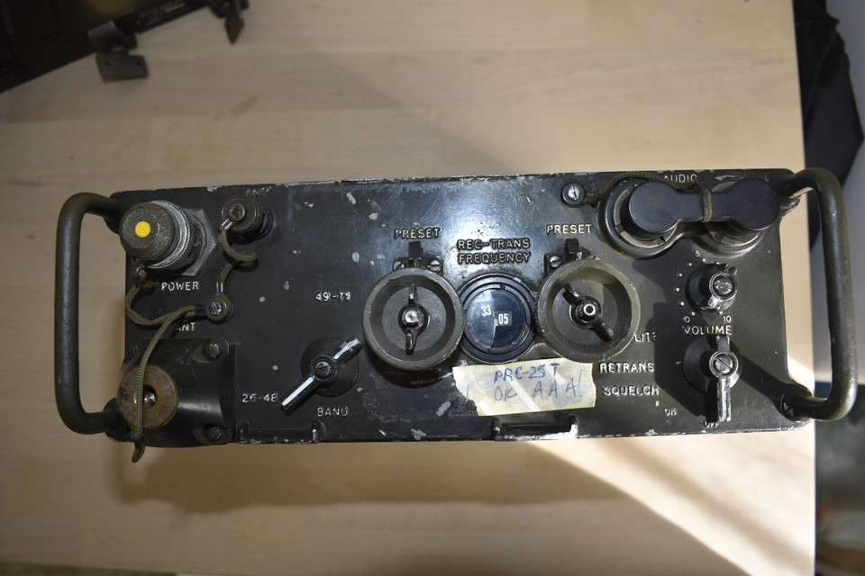 *WORKING* PRC-25T MILITARY RADIO WITH AMPLIFIER POWER SUPPLY UNIT AM ...