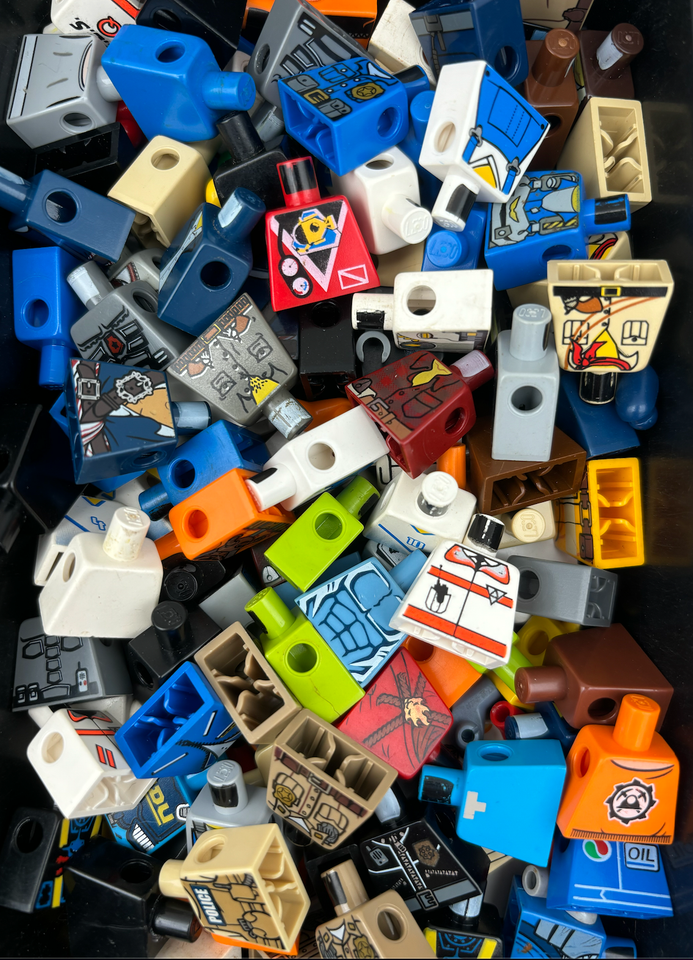 LEGO Bulk Lot of Minifigure parts! Torsos heads legs hair Choose ...