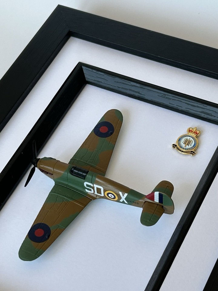 Corgi RAF Hurricane model & Fighter Command Badge in a frame Code3 ...