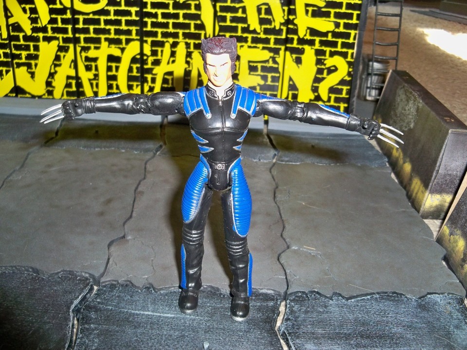Marvel Legends Wolverine X-Men Movie Hasbro Toybiz Action figure ...