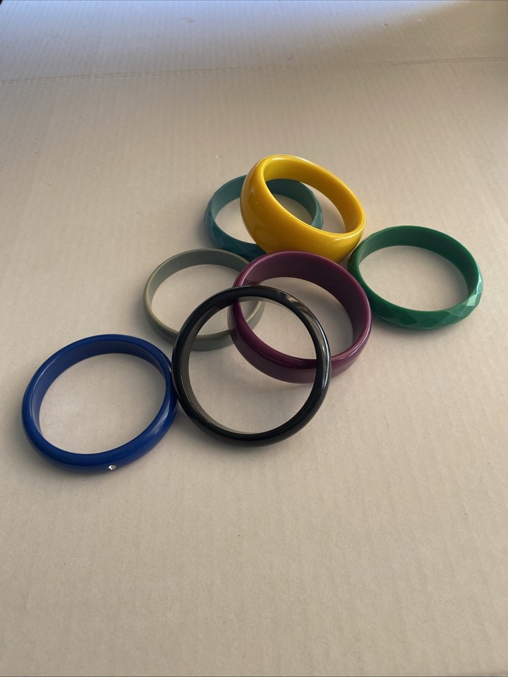 Vintage Plastic Bangle Bracelets--Multicolored--Set of 7 Assorted Lot ...