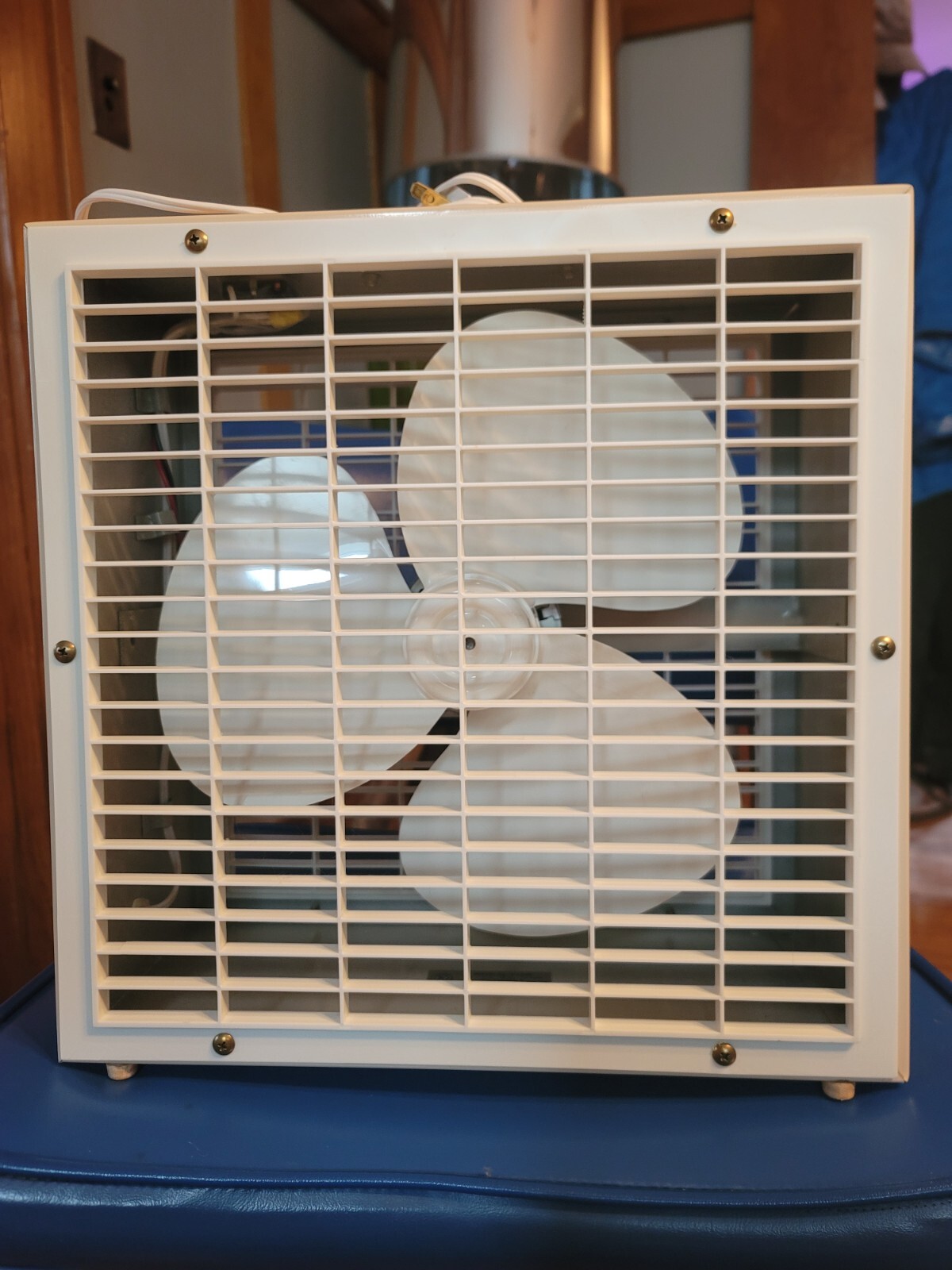 Vintage 12 In Lakewood 2 Speed Portable Powder Pink Box Fan MCM New In ...