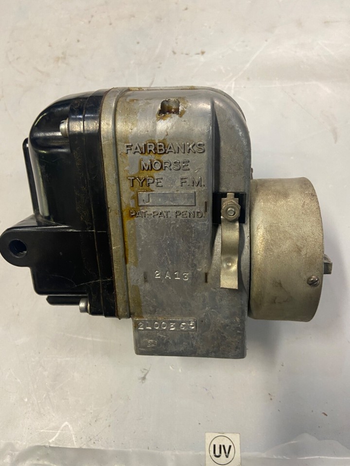 Fairbanks Morse magneto model FM J2A13 NOS new old stock base mount CW ...