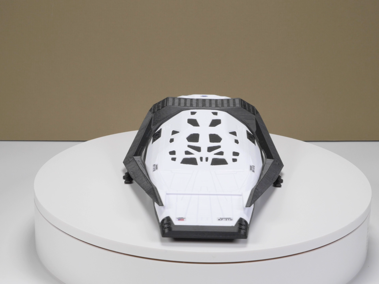 RANGER from Interstellar movie Plastic Model Interstellar Spacecraft 3D ...