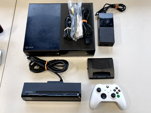 Microsoft Xbox One Kinect Bundle 500GB Black Console [4048.2 ...