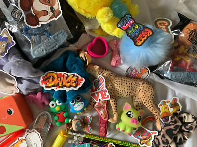 Random Kids Lot (7 Random Items) Jewelry, Pins, Toys, Pencils, Erasers ...