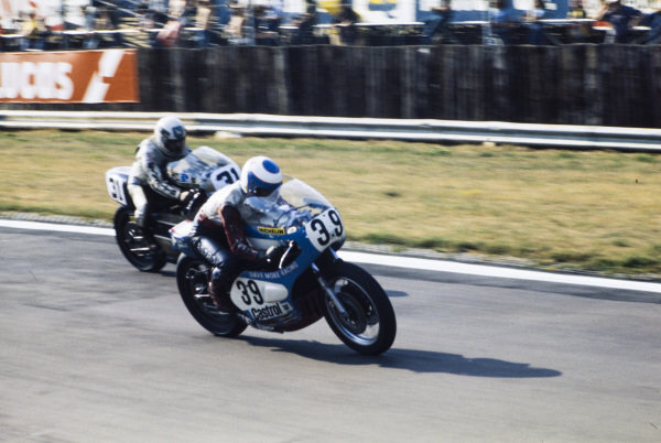 Steve Parrish Yamaha leads Cliff Carr Maxton Yamaha 1976 Motorcycle Old ...