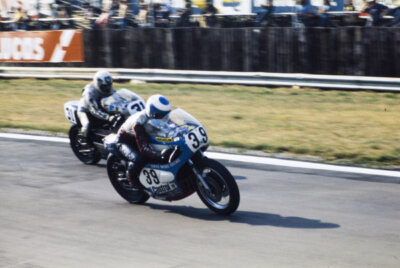 Steve Parrish Yamaha leads Cliff Carr Maxton Yamaha 1976 Motorcycle Old ...