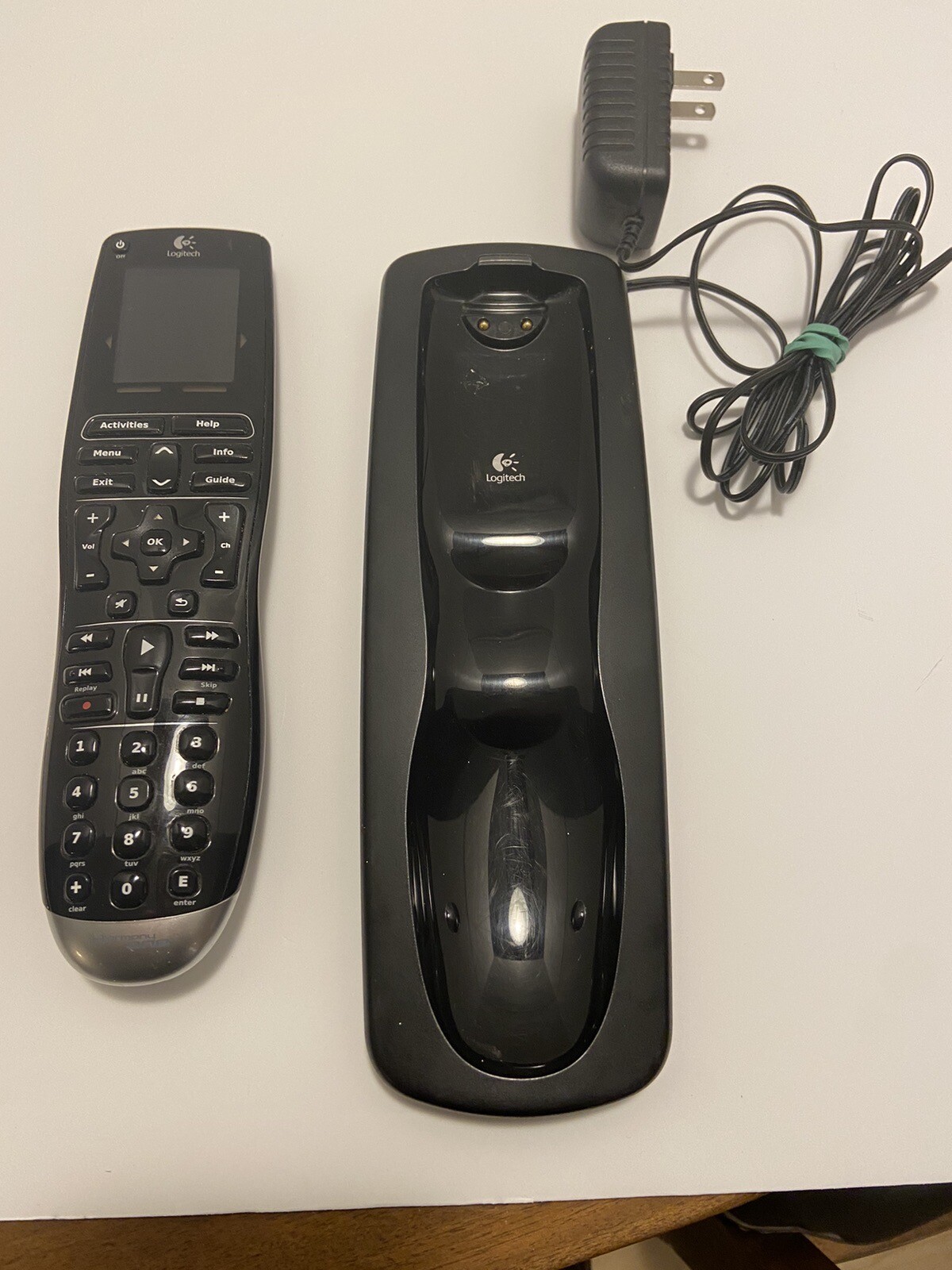 Logitech Harmony One R-IY17 Universal Remote Control & L-LW20 Charging ...