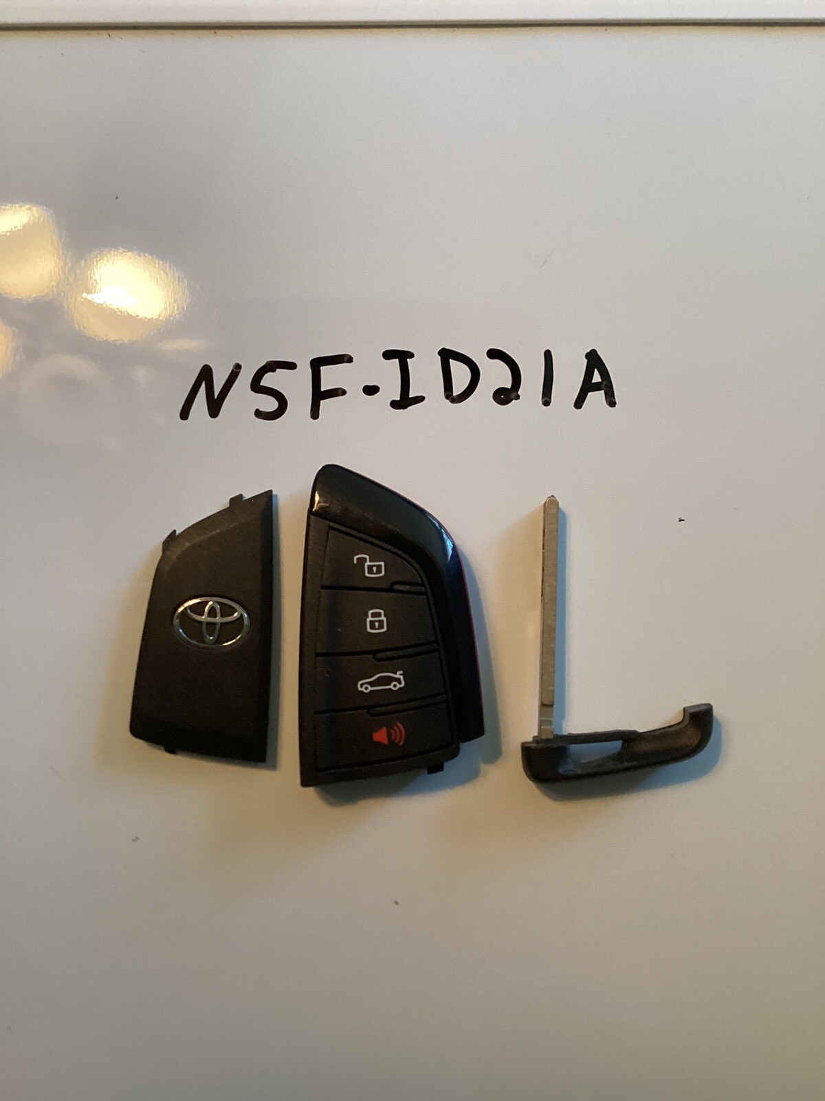 2020 OEM Toyota Supra Keyless Entry Key Fob Remote 4 Button N5f-id21a ...