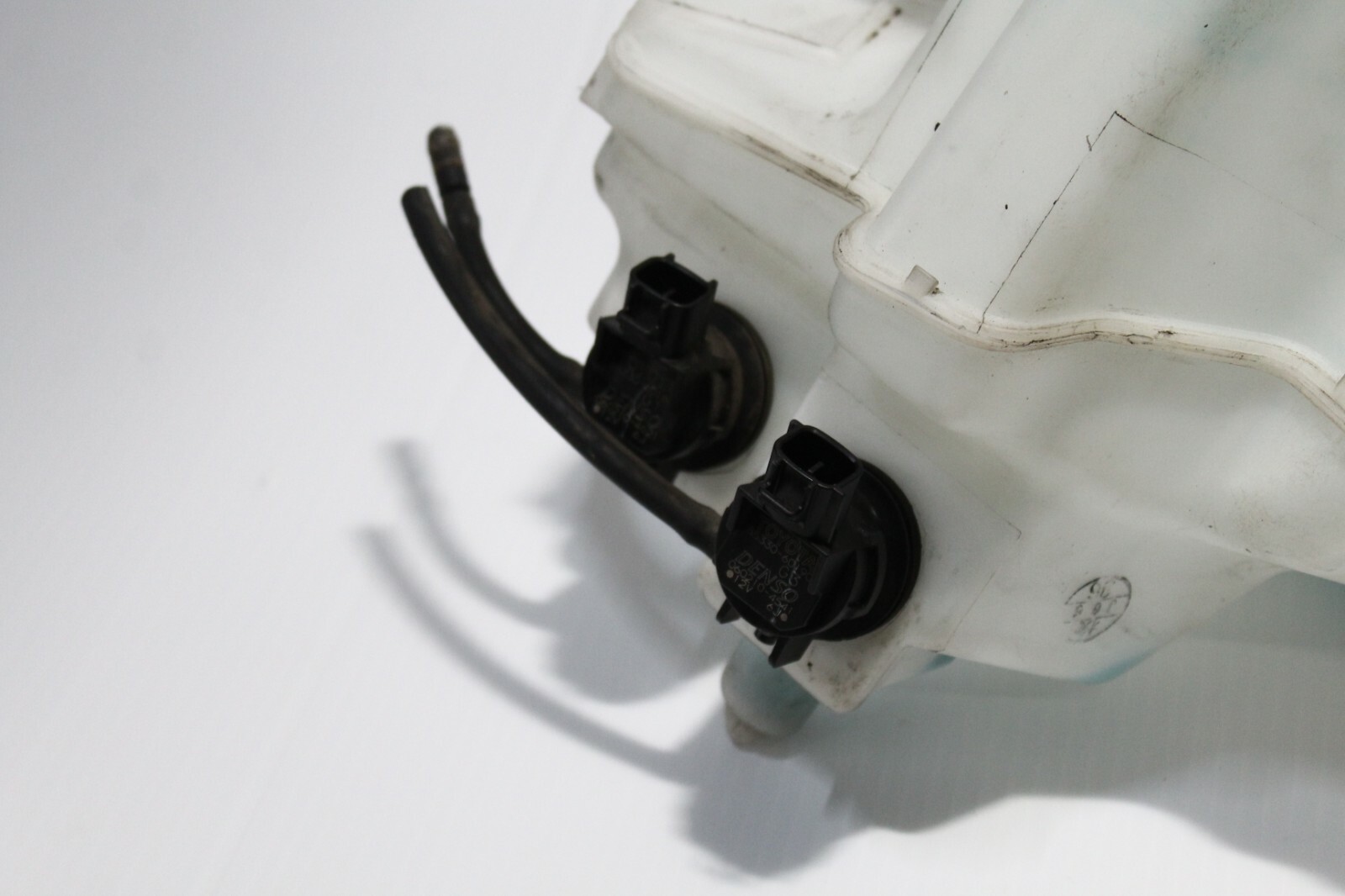 2004-2009 TOYOTA PRIUS WINDSHIELD WASHER FLUID RESERVOIR BOTTLE TANK ...