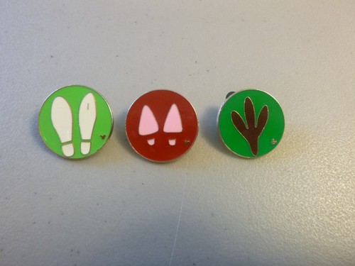 Disney Pins - Hidden Mickey Footprint Series - Chicken, Goofy, Minnie ...