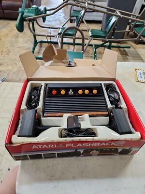Atari Flashback 2 Classic Game Console 40 Built In Games 2 Controllers ...