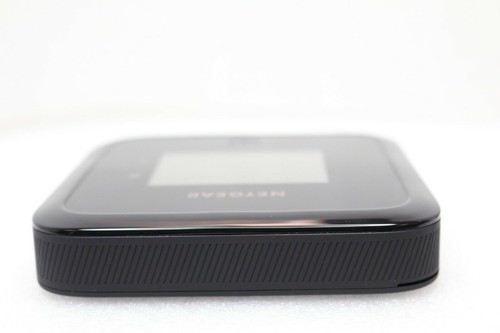 NETGEAR Nighthawk M5 (MR5200) 5G Router LTE WiFi 6 Mobile Router ...